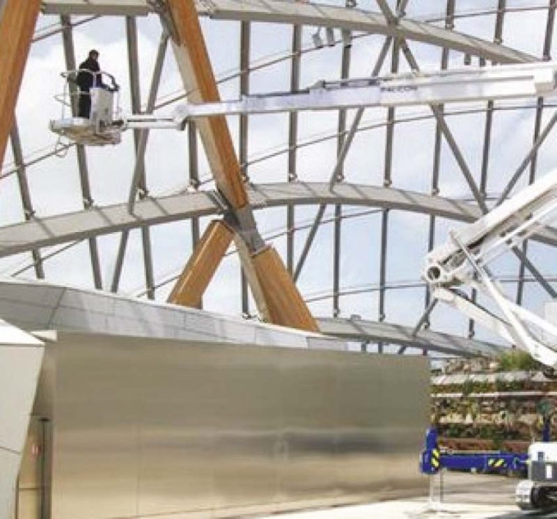 Falcon Spider Lift → | Falcon Lifts | Tracked/Crawler and Wheel lifts