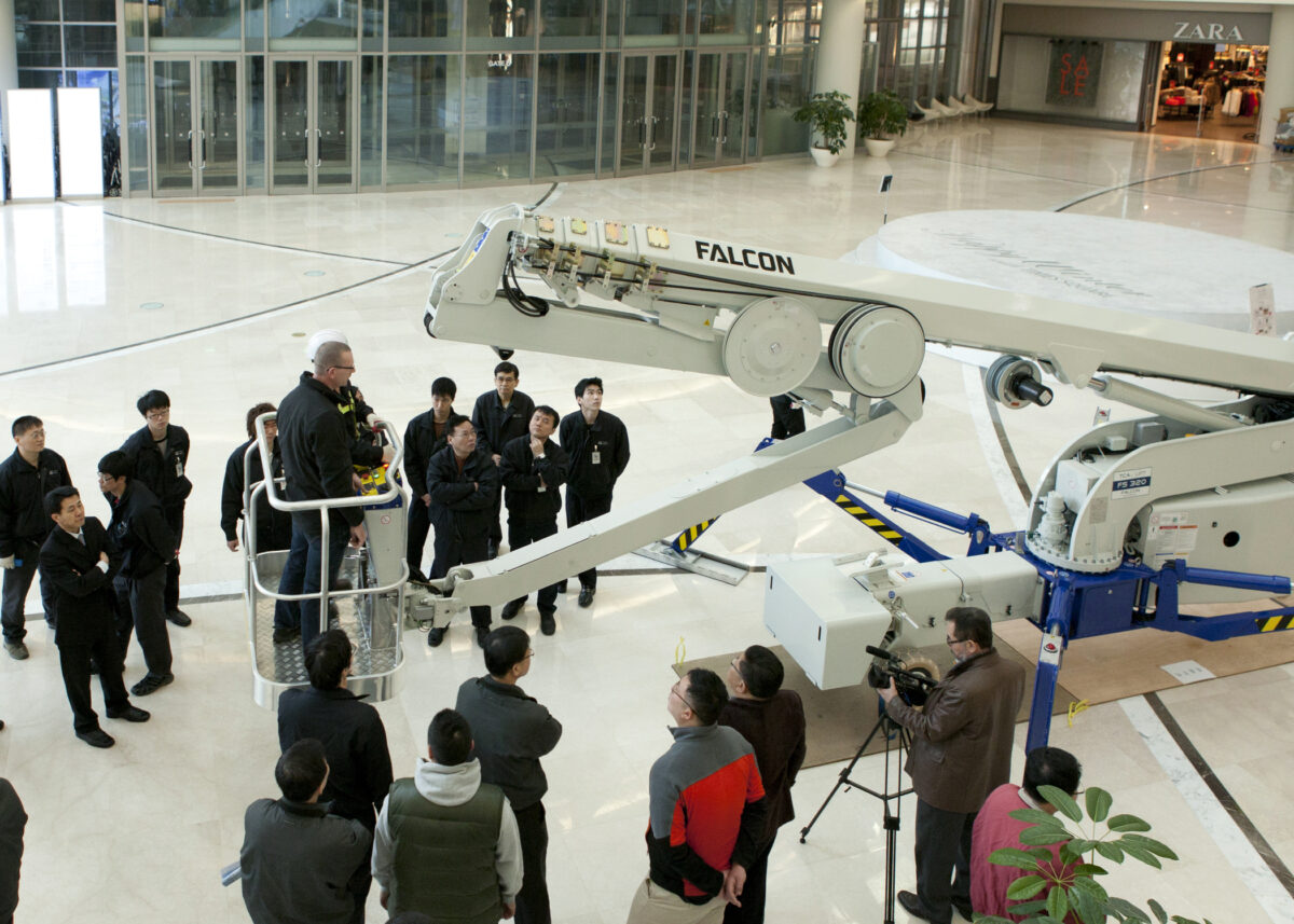 Times Square Shopping Centre, Korea | Falcon Lifts